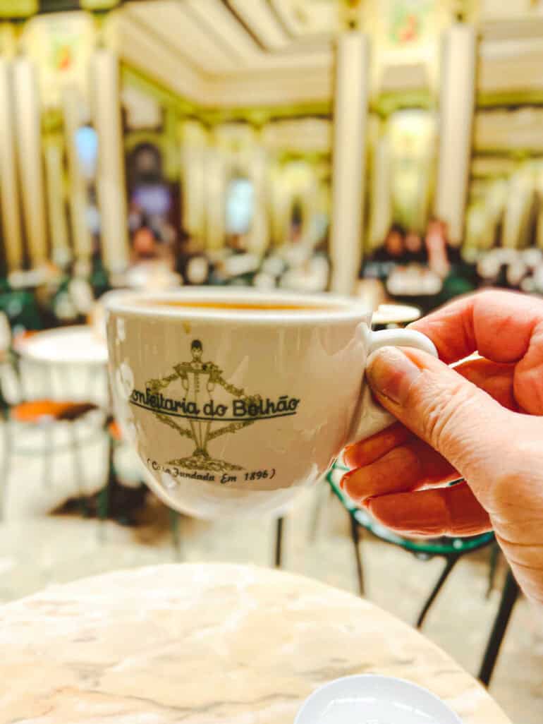 Kaffee trinken in Portugal: Portugiesische Kaffeekultur